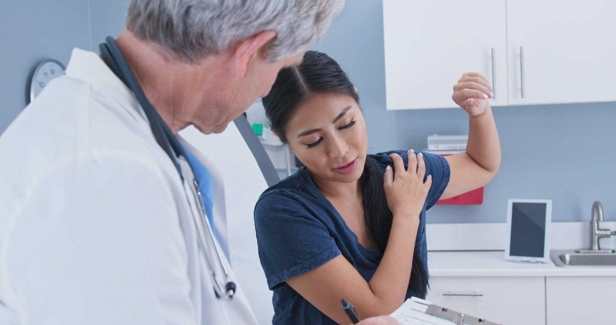 What is a Torn Rotator Cuff Injury? Symptoms and Treatments